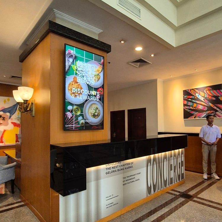 Artotel Hotel Senayan. Hisense Commercial Display