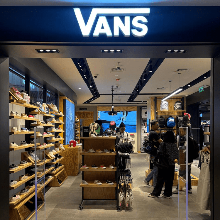 Vans Store. Hisense Commercial Display